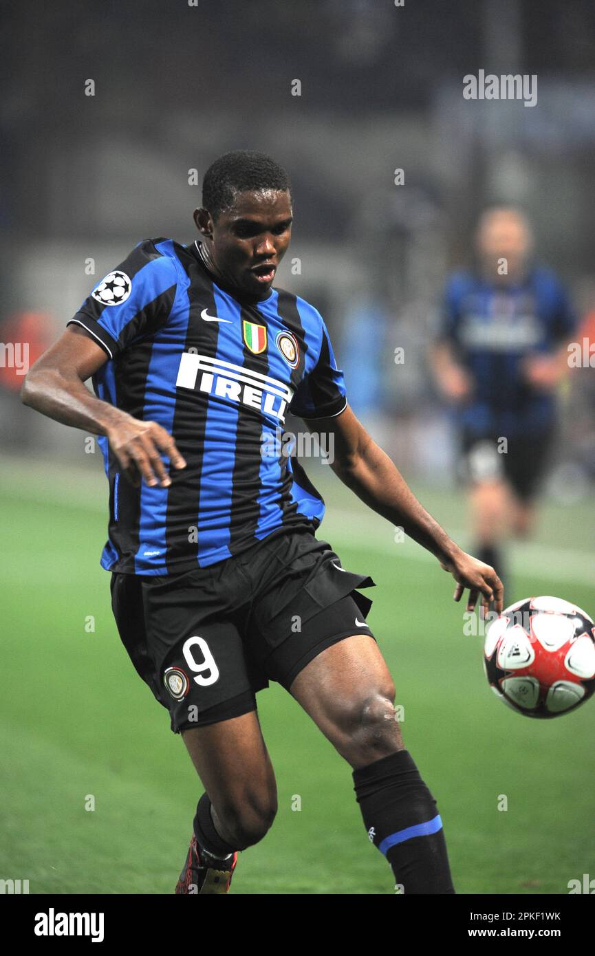 Samuel etoo inter 2010 immagini e fotografie stock ad alta risoluzione ...