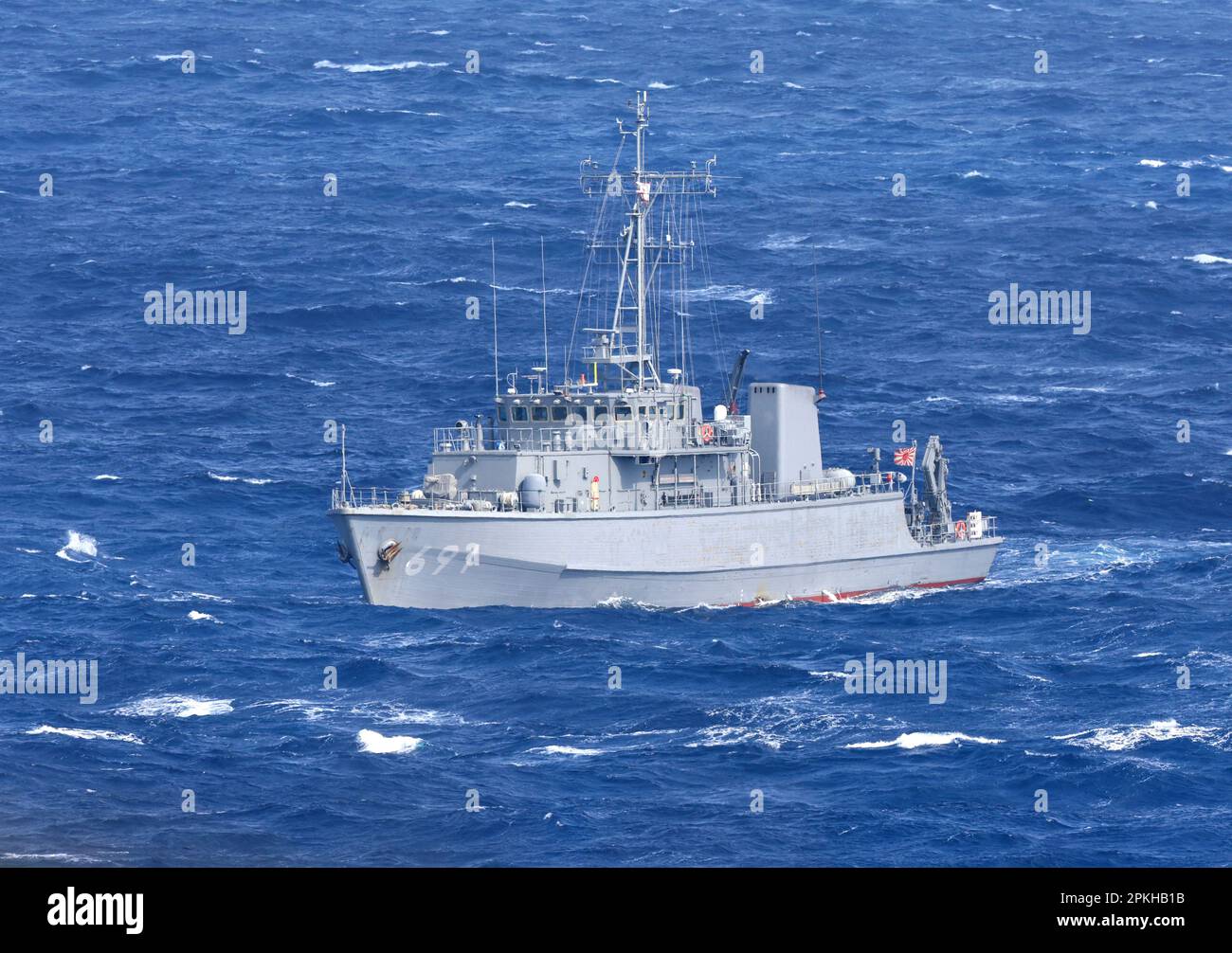 A minesweeper of Japan's Maritime Self-Defense Force, Shishijima ...