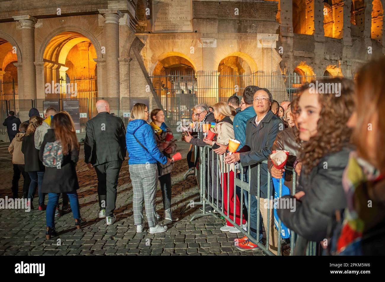 Via crucis 2023 a roma immagini e fotografie stock ad alta risoluzione ...
