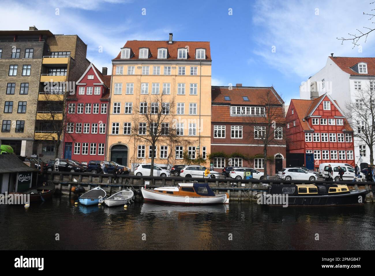 Copenaghen /Danimarca/12 aprile 2023/Christianhavn vita dei canali e ...