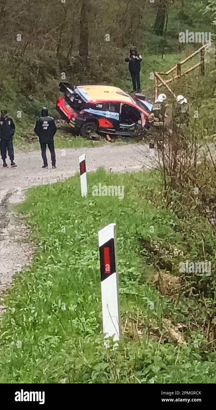 Durante i test pre-evento per il Rally di Croazia, il famoso campione ...