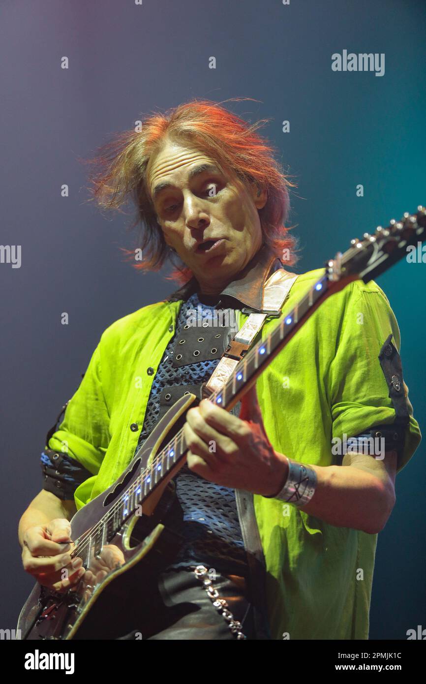 Zagabria, Croazia il 13 aprile 2023. Il chitarrista, compositore ...
