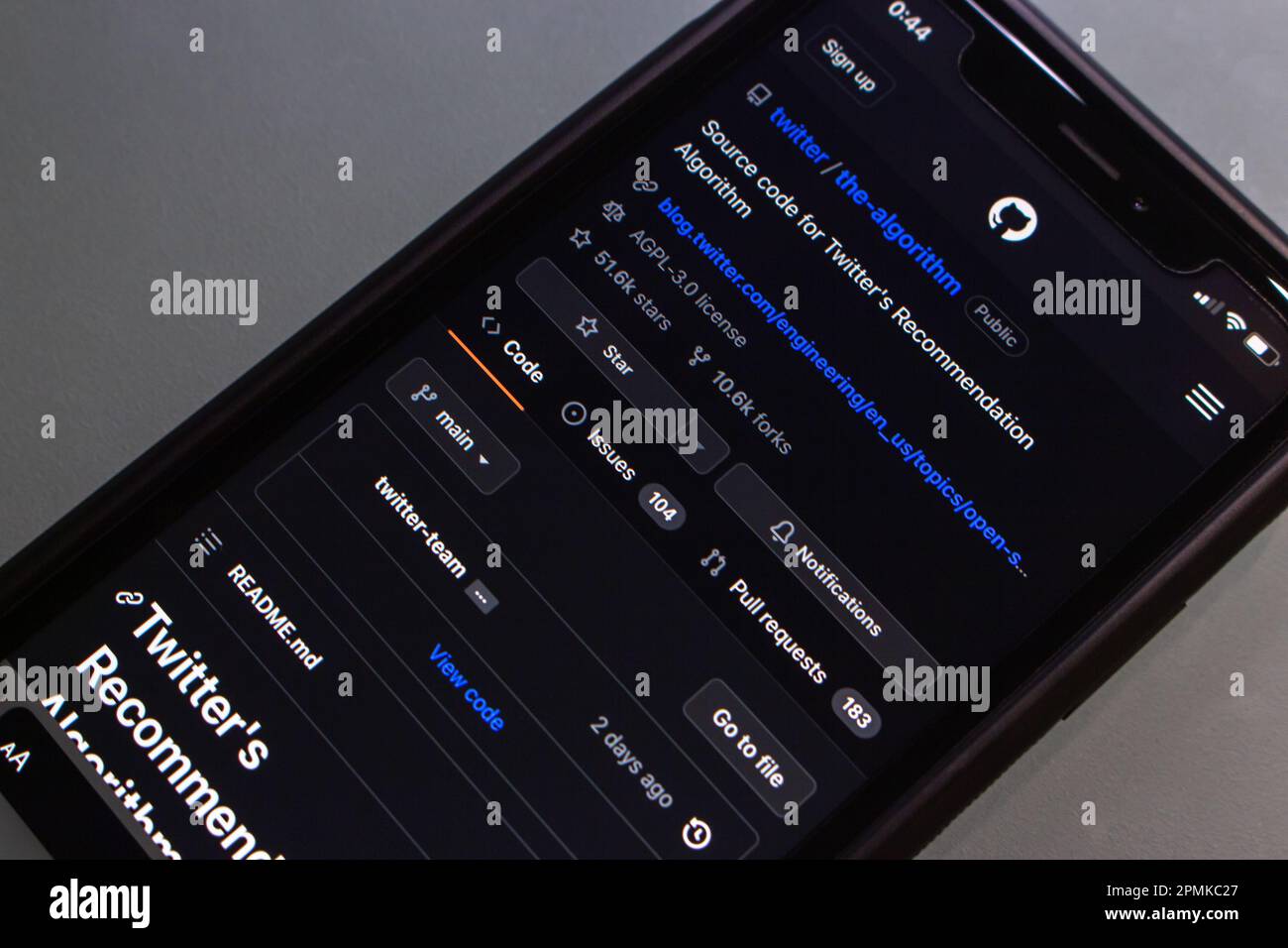Algoritmo twitter immagini e fotografie stock ad alta risoluzione - Alamy