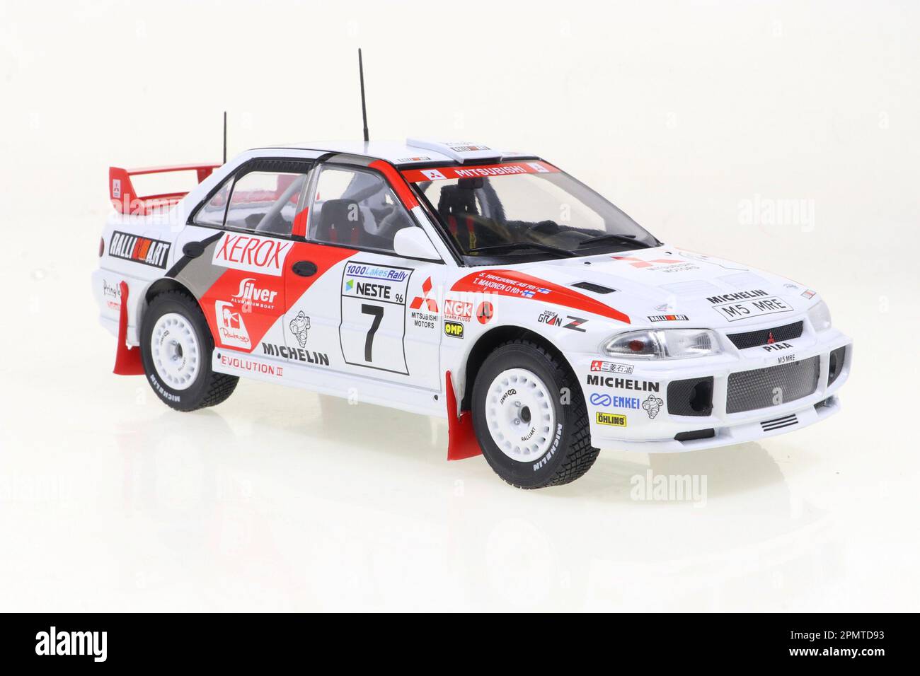 Corse automobilistiche rosse immagini e fotografie stock ad alta ...