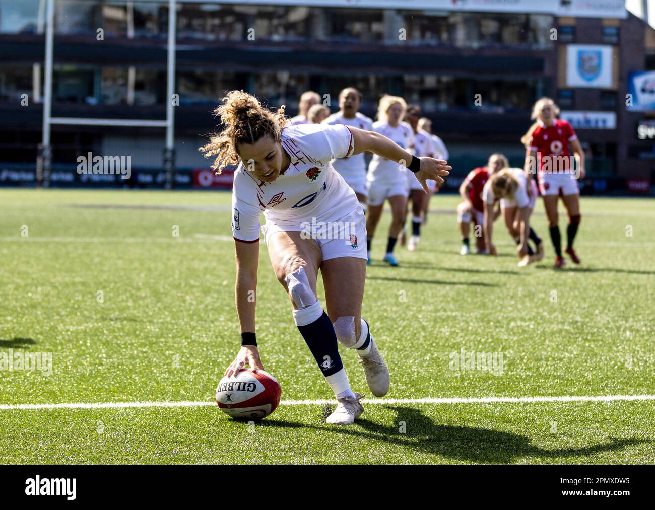 L'inglese Ellie Kildunne ha segnato i suoi lati 6th prova durante il ...