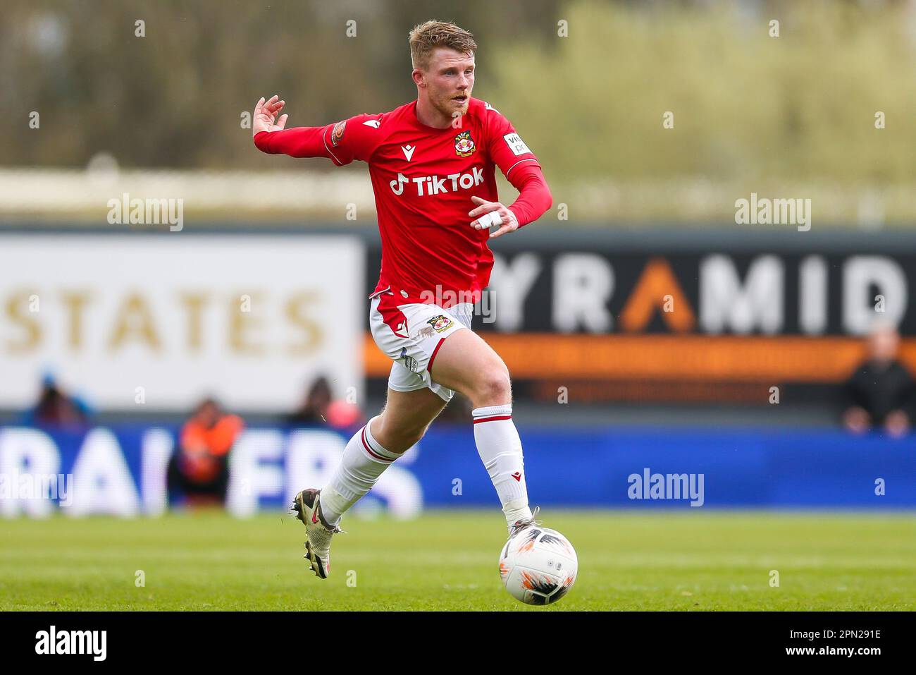 Andy Cannon di Wrexham durante la partita della Vanarama National League all'ippodromo di ...