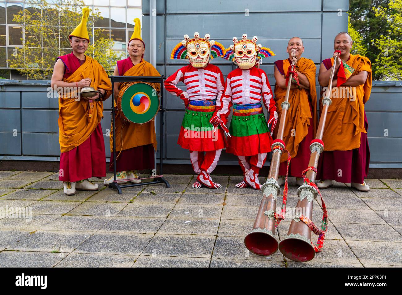 Danza dei signori degli scheletri immagini e fotografie stock ad alta ...