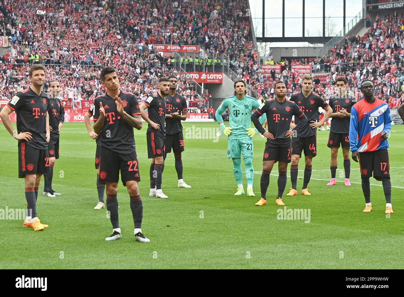 Foto di squadra, squadra, equipaggio, foto di squadra dopo la fine del gioco, da sinistra ...