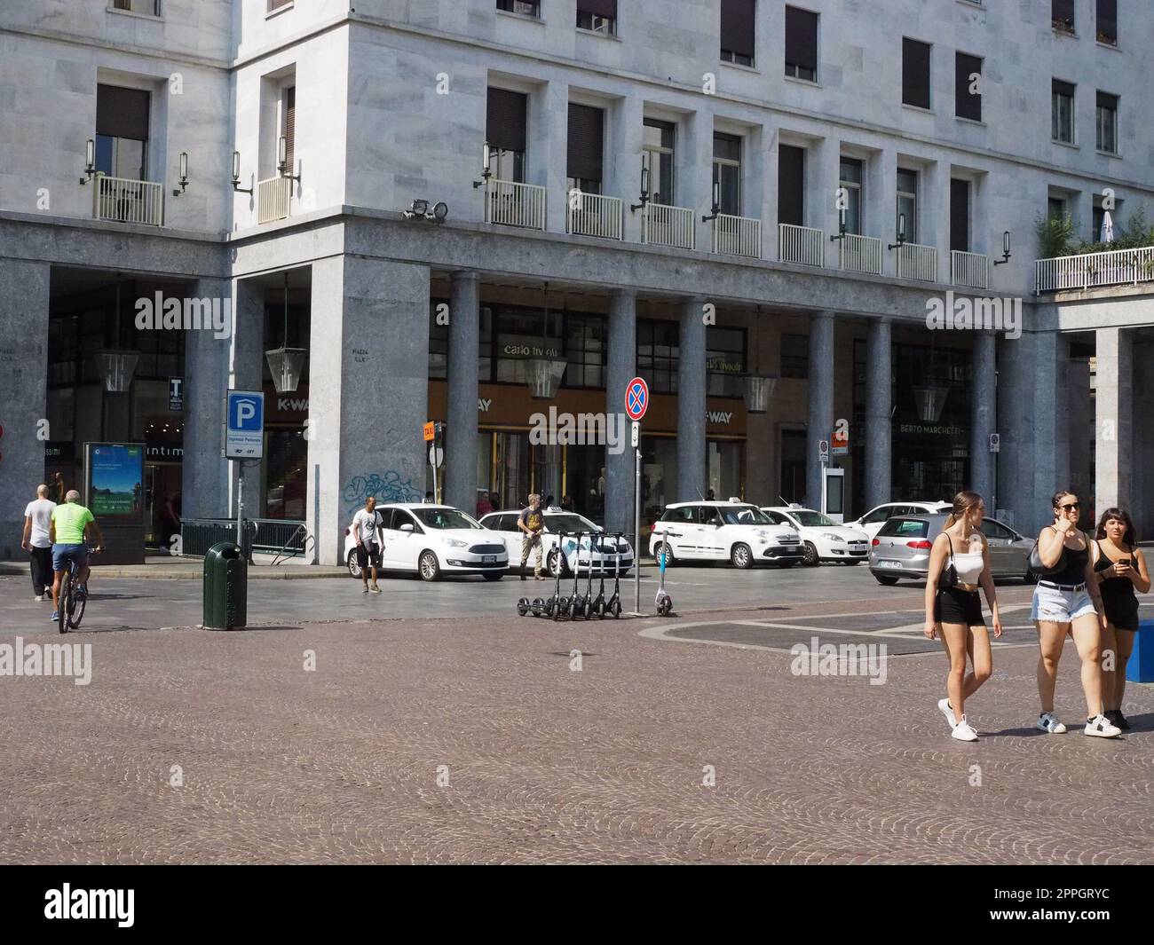 Via roma torino italy immagini e fotografie stock ad alta risoluzione ...