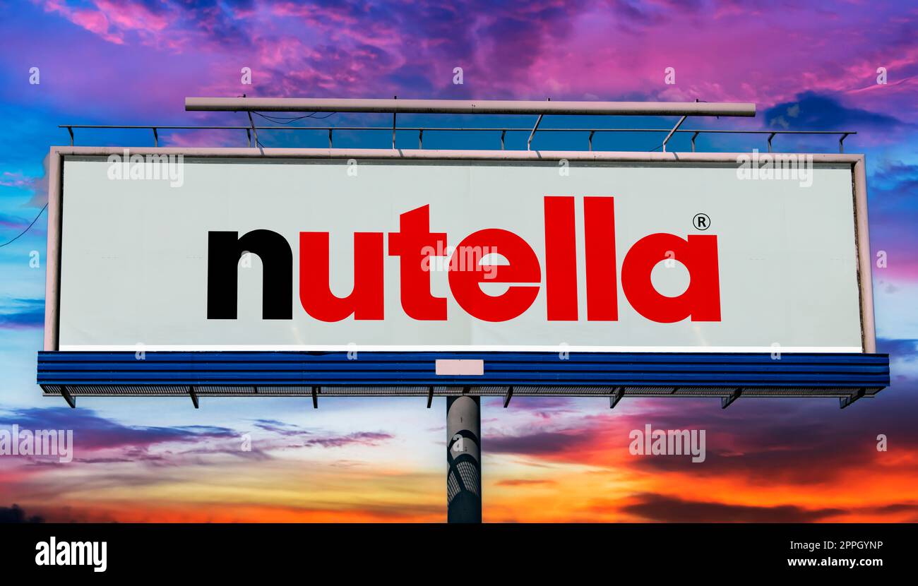 Nutella logo immagini e fotografie stock ad alta risoluzione - Alamy