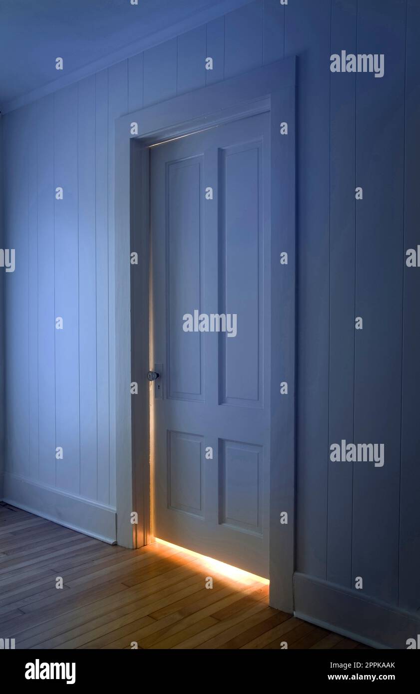 Porta chiusa immagini e fotografie stock ad alta risoluzione - Alamy