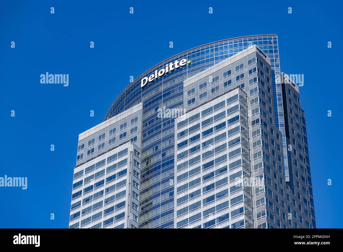 Logo deloitte immagini e fotografie stock ad alta risoluzione - Alamy