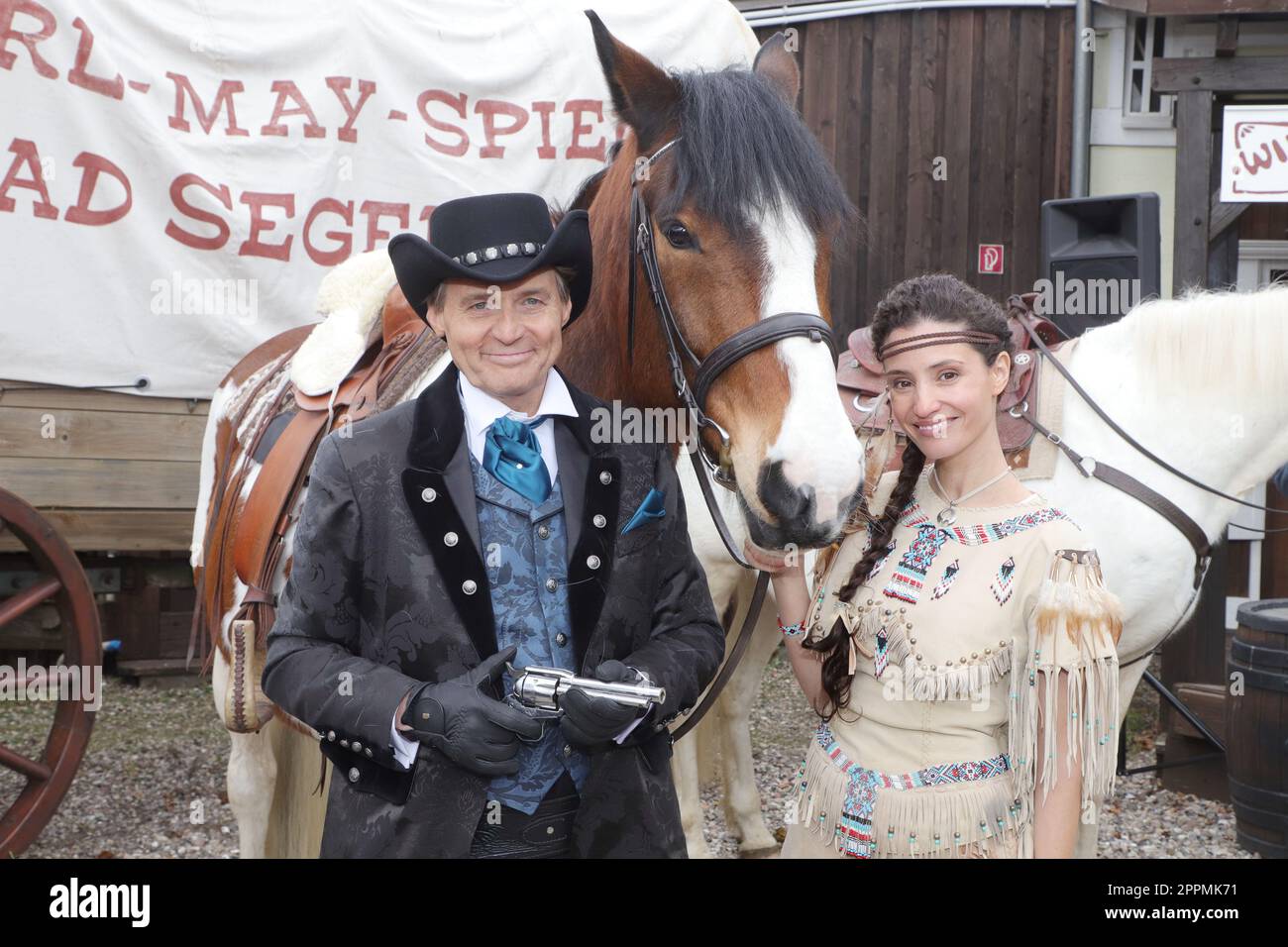 Wolfgang Bahro, Nadine Menz, Cast Praesentation fuer die Saison 2023 ...