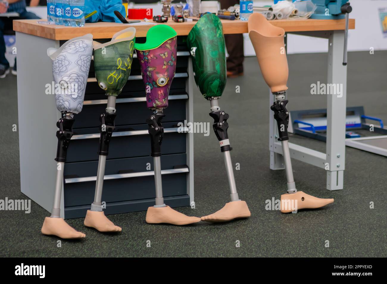 Protesi bionica immagini e fotografie stock ad alta risoluzione - Alamy