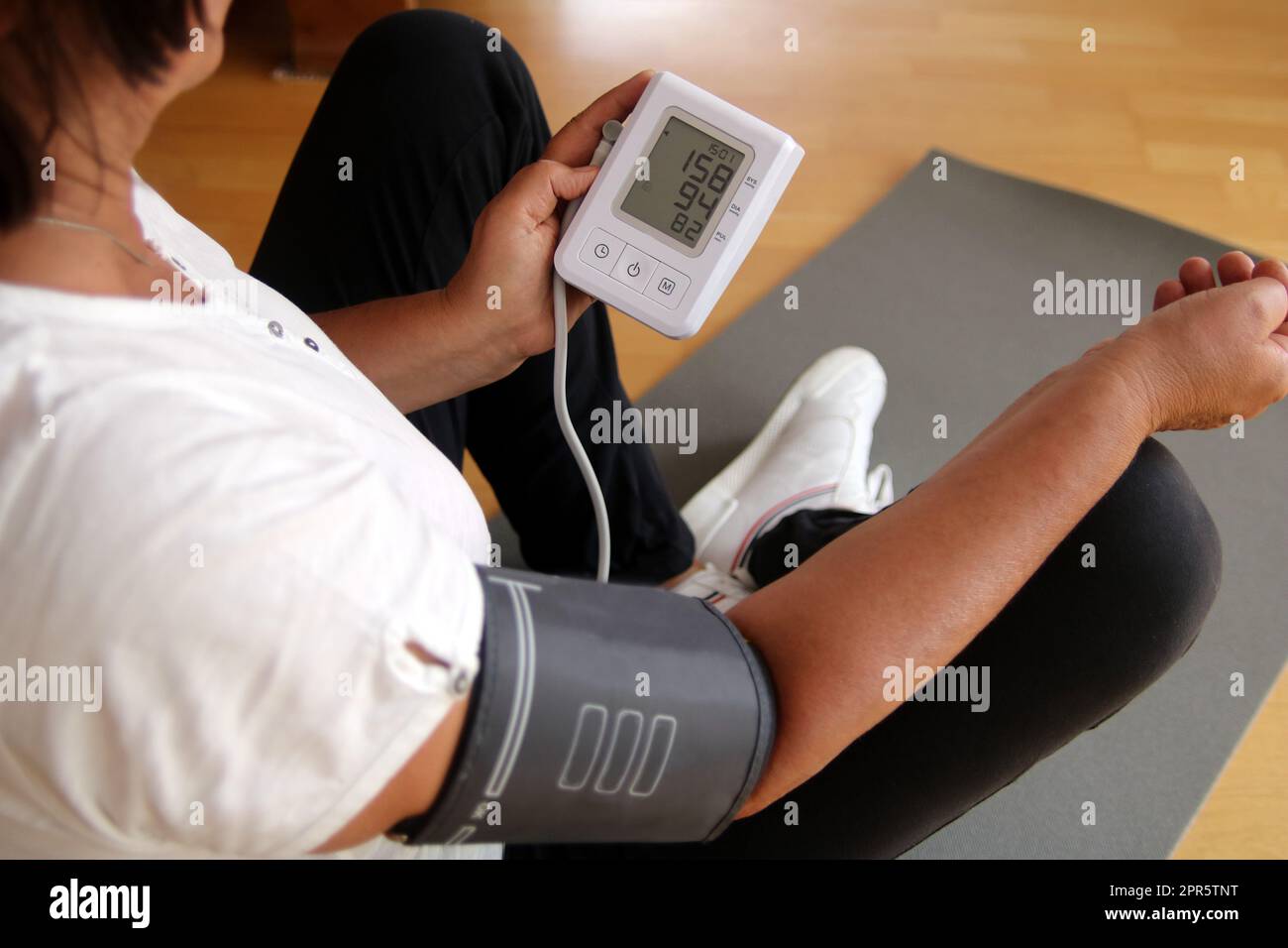 Dispositivo per misurare la pressione immagini e fotografie stock ad ...