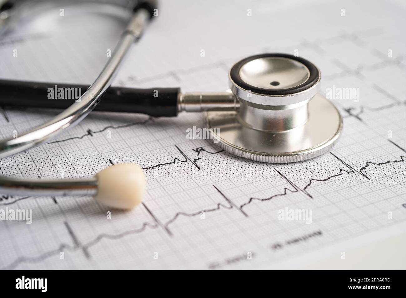Carta de electrocardiograma immagini e fotografie stock ad alta ...