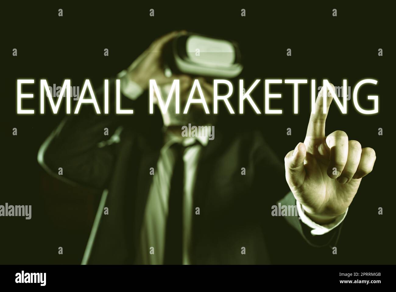 Segno di testo che mostra MarketingEmail Invio di un messaggio ...