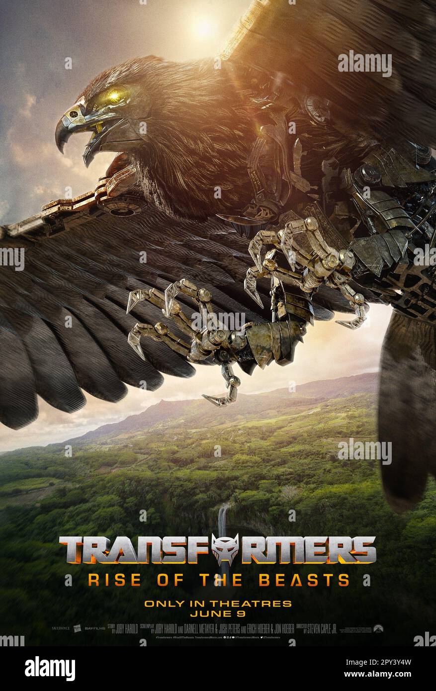 TRANSFORMERS: RISE OF THE BEASTS, poster del personaggio, Airazor (voce: Michelle Yeoh), 2023 ...
