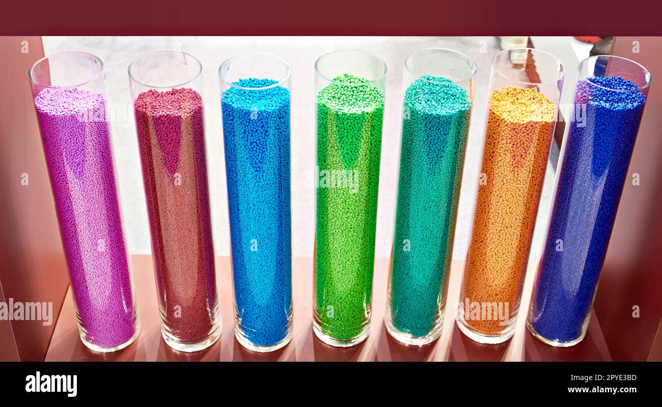 Polymer granules immagini e fotografie stock ad alta risoluzione - Alamy