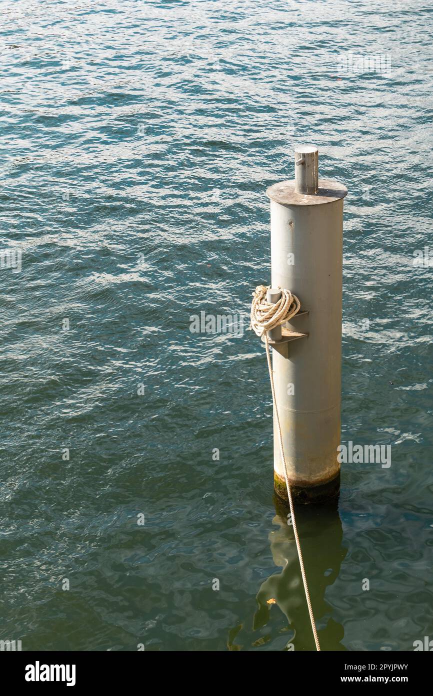 Paletto di ormeggio immagini e fotografie stock ad alta risoluzione - Alamy