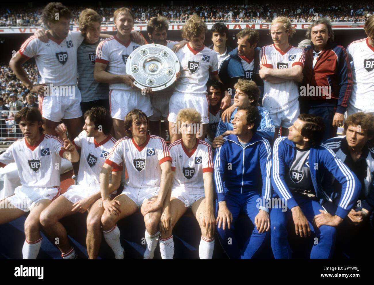 Hsv deutscher meister immagini e fotografie stock ad alta risoluzione - Alamy