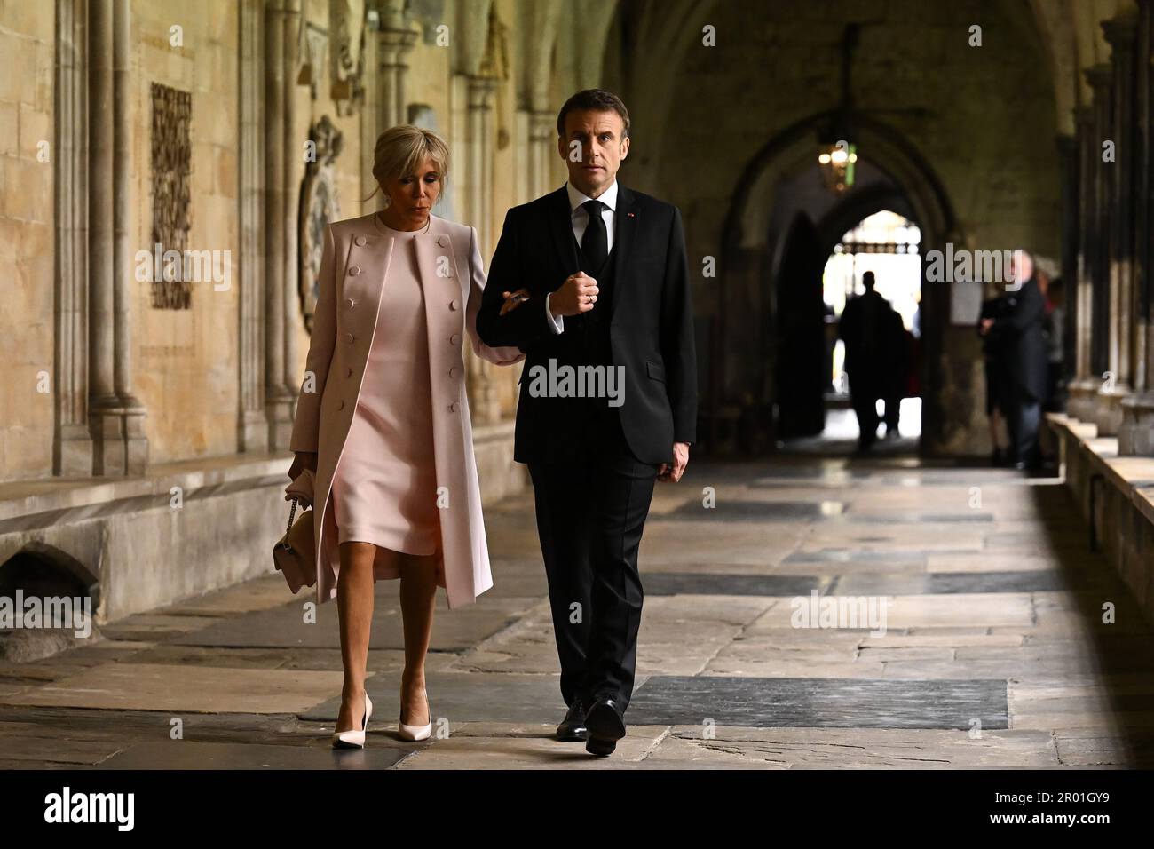 Il presidente francese Emmanuel Macron e la moglie Brigitte arrivano ...