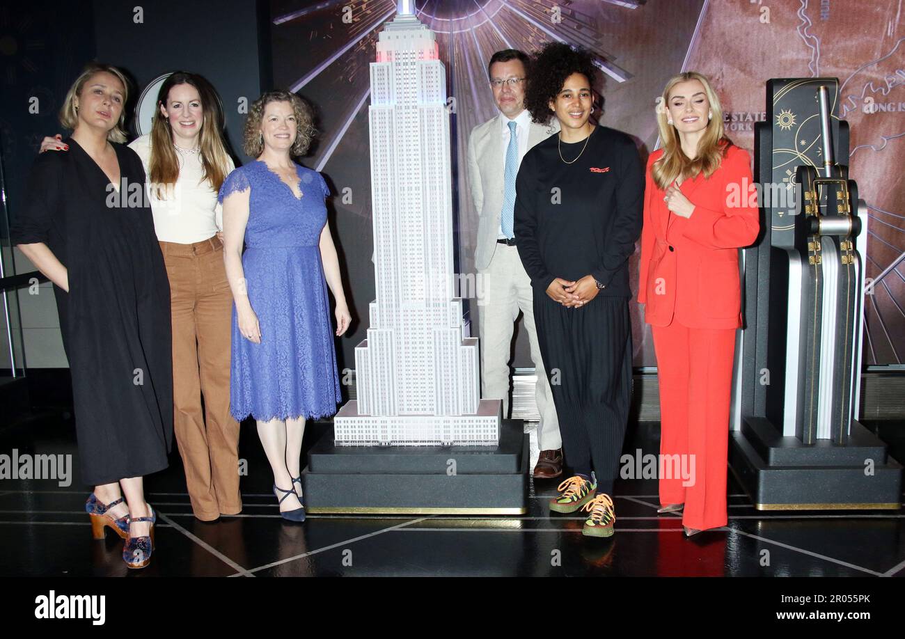 05 maggio 2023 Jess Shadbolt, Hannah Young, il Console Generale di sua ...