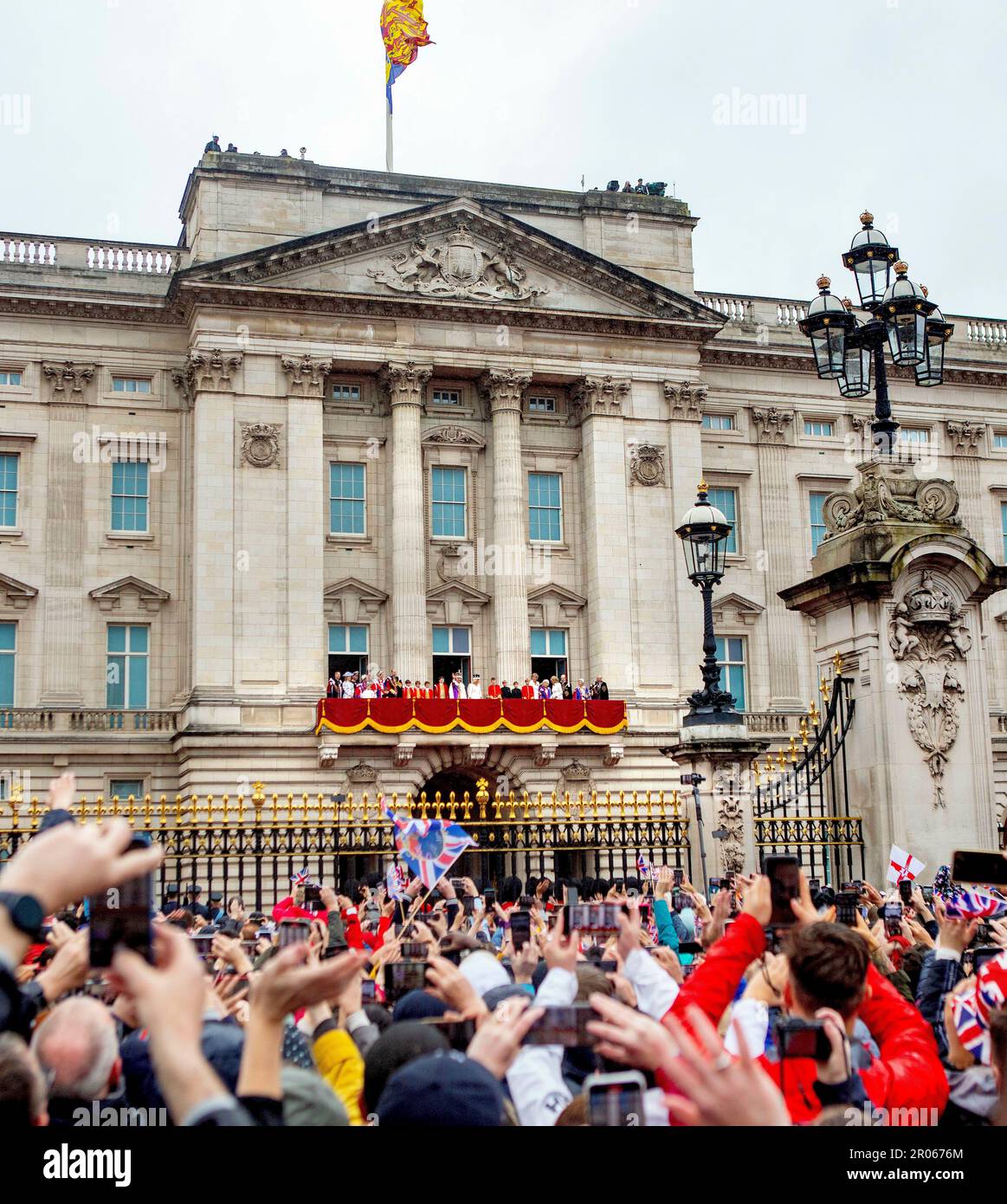 Londra, Regno Unito. 06th maggio, 2023. Re Carlo III e la Regina ...