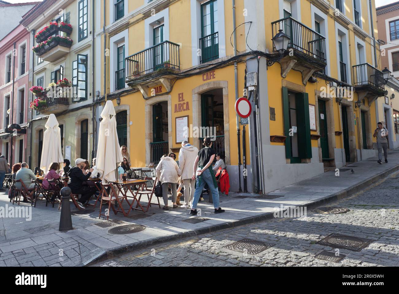 Gijon, Asturie, Spagna. El Arca de Noé, è un bar, un classico nel ...