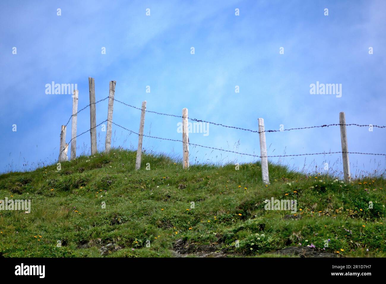 Lungo crinale montuoso immagini e fotografie stock ad alta risoluzione ...