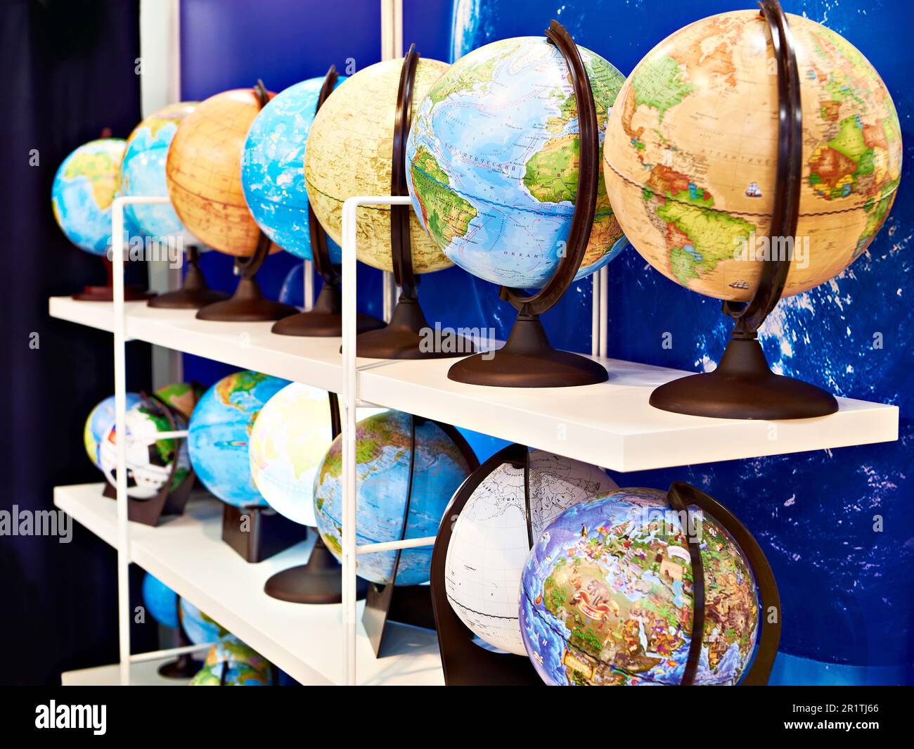 Mappa asia a colori immagini e fotografie stock ad alta risoluzione - Alamy