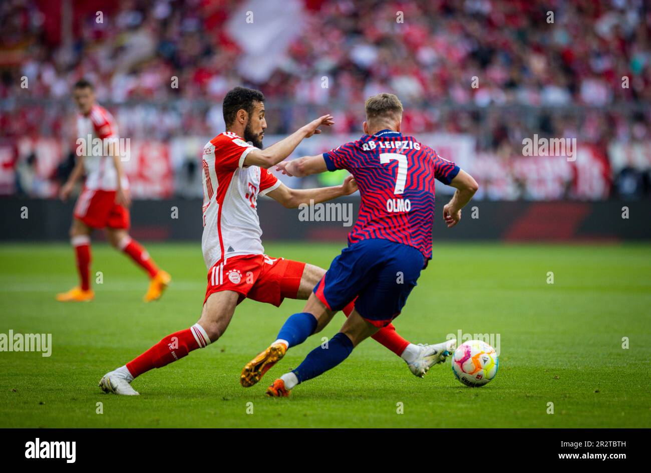 Munic, Germania. 20th mai, 2023. Noussair Mazraoui (Muenchen), Dani ...