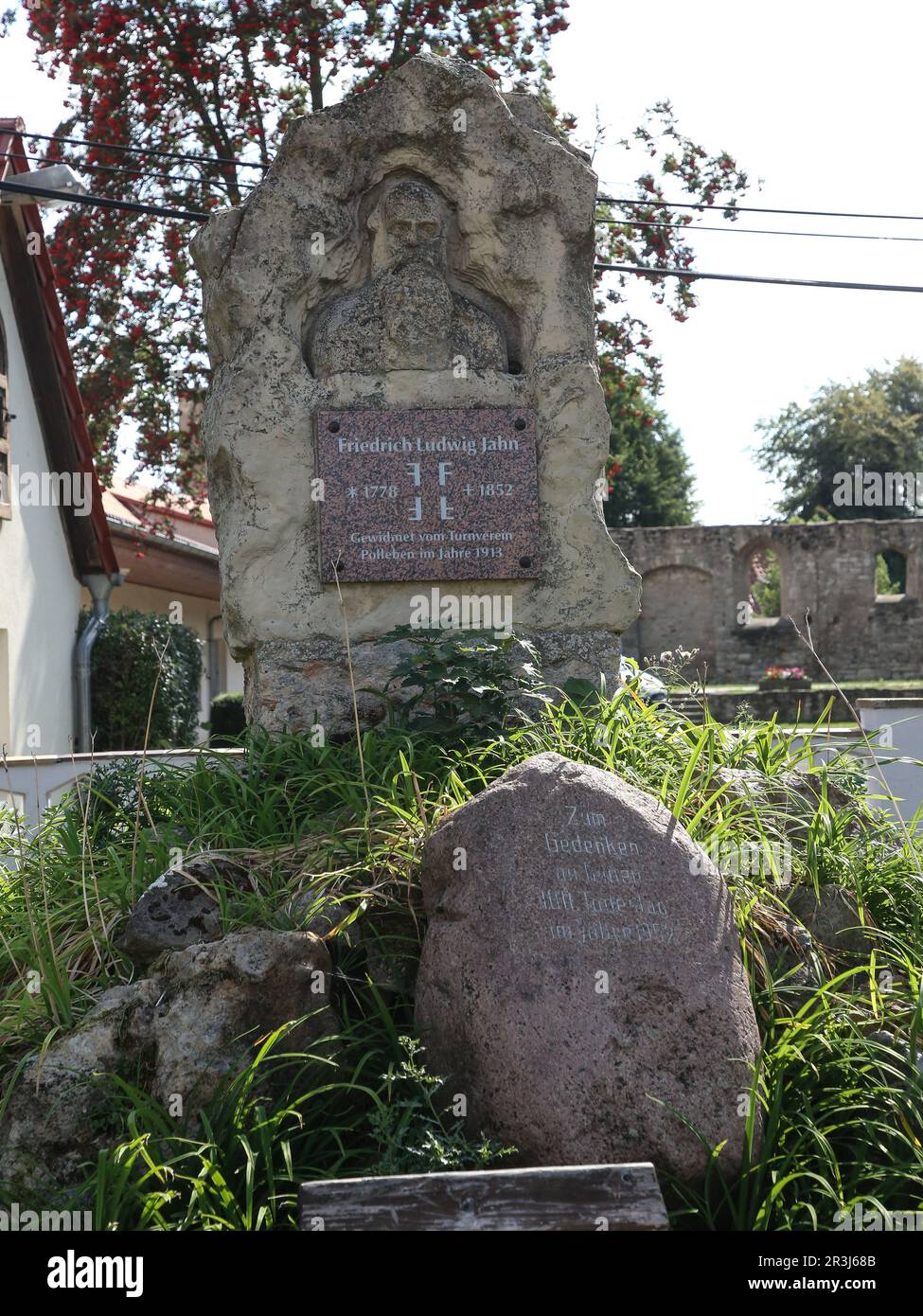 Monumento turnvater jahn immagini e fotografie stock ad alta risoluzione - Alamy