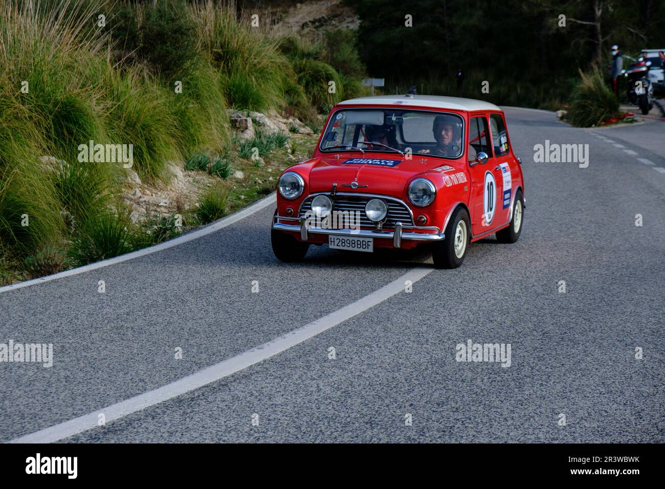 Classic mini cooper immagini e fotografie stock ad alta risoluzione - Alamy
