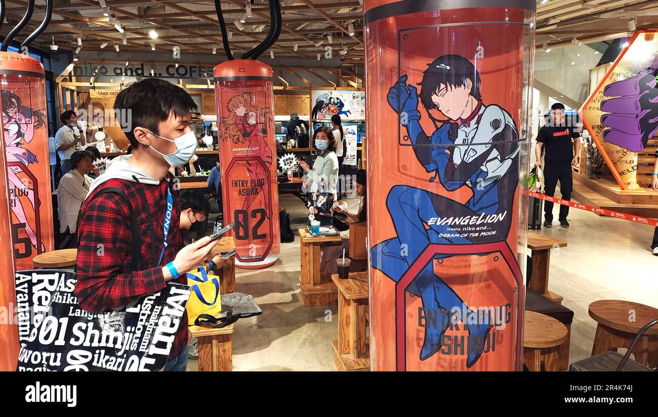 SHANGHAI, CINA - 26 MAGGIO 2023 - Una visione generale del pop-up store ...