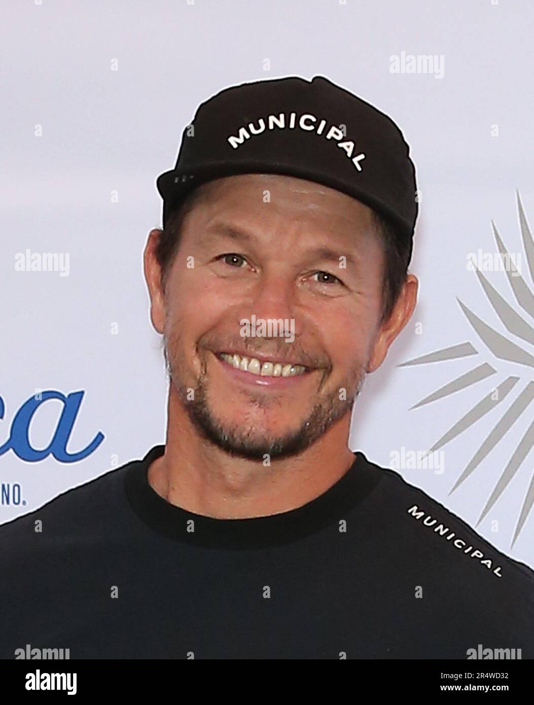 Mark wahlberg e flecha azul tequila al circa bar immagini e fotografie ...