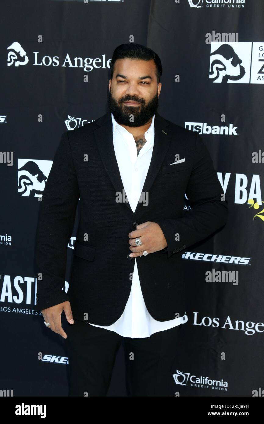 LOS ANGELES - GIUGNO 3: Adrian Dev alla 2023 Beastly Ball presso LO Zoo ...