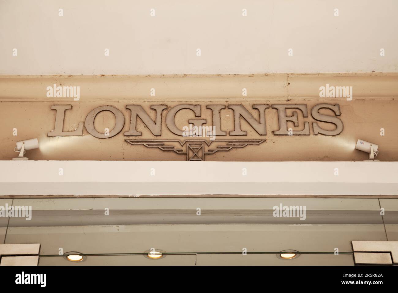Longines logo immagini e fotografie stock ad alta risoluzione - Alamy
