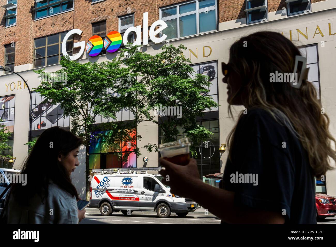 Bandiera dell'orgoglio di google immagini e fotografie stock ad alta ...