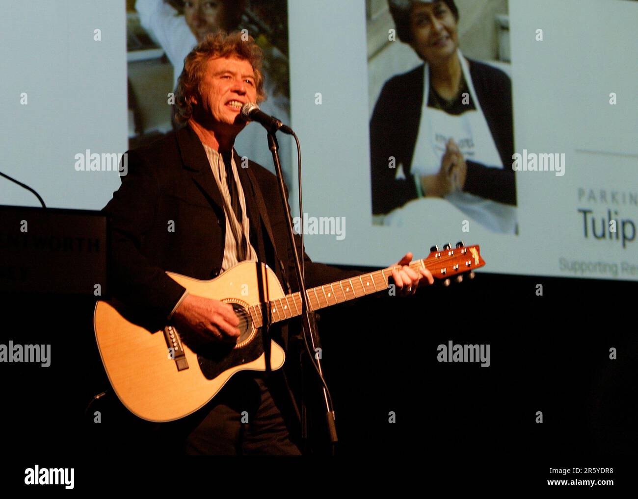 Ross Ryan, il cantante/compositore australiano che ha avuto un grande ...