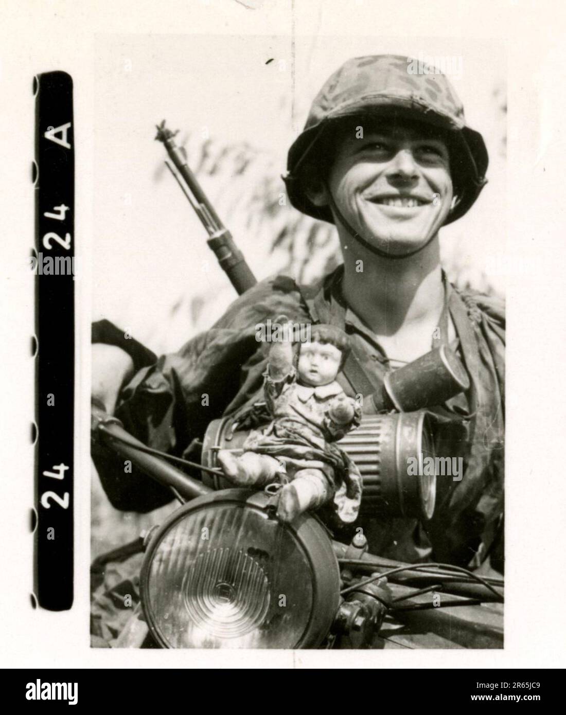 SS Photographer Baumann, Totenkopf Division, Russia 1941 unità di ...