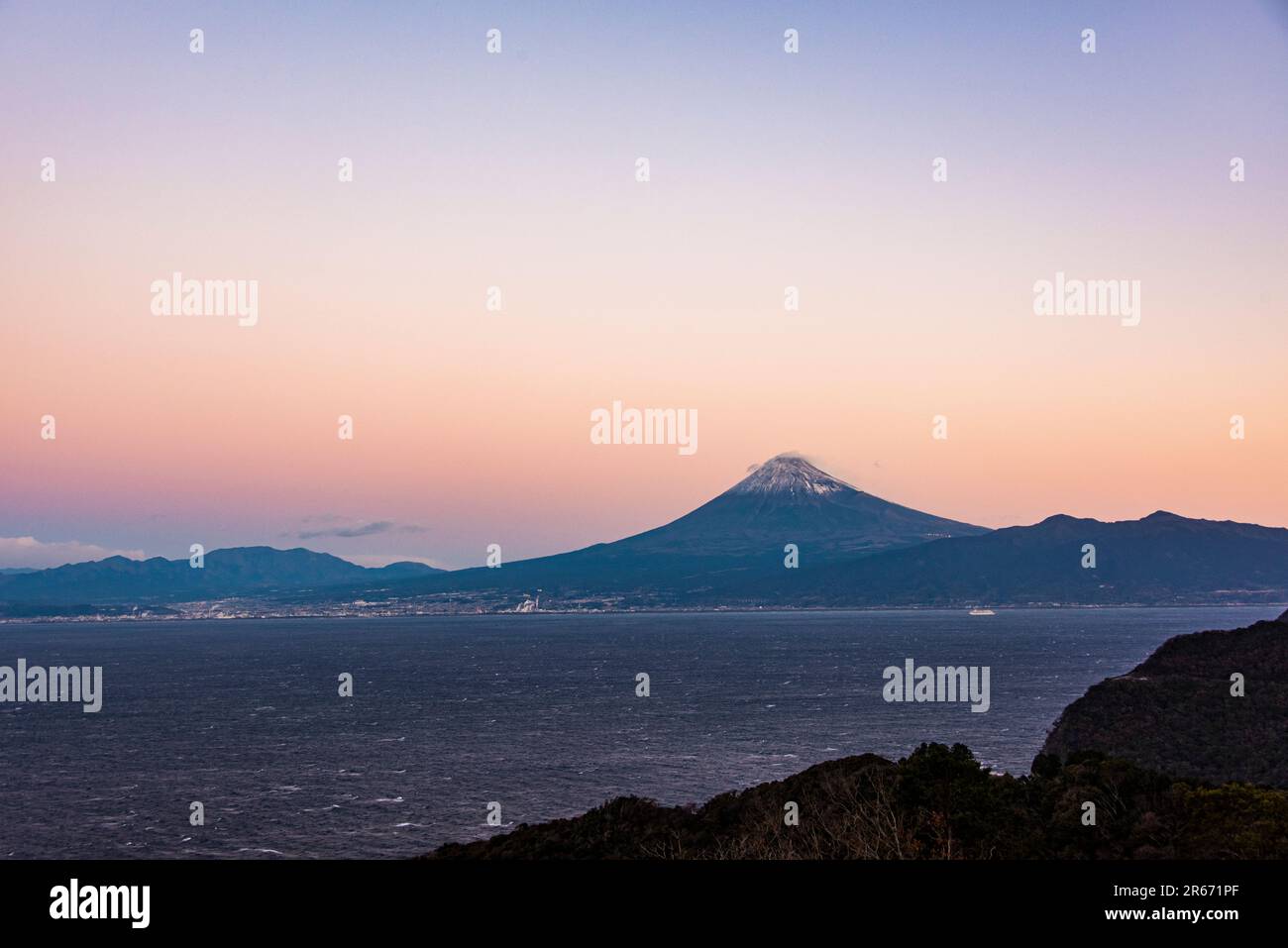 Prima dell'alba romanzo immagini e fotografie stock ad alta risoluzione ...
