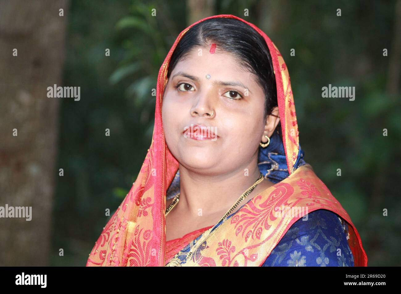 Belle donne indiane immagini e fotografie stock ad alta risoluzione - Alamy