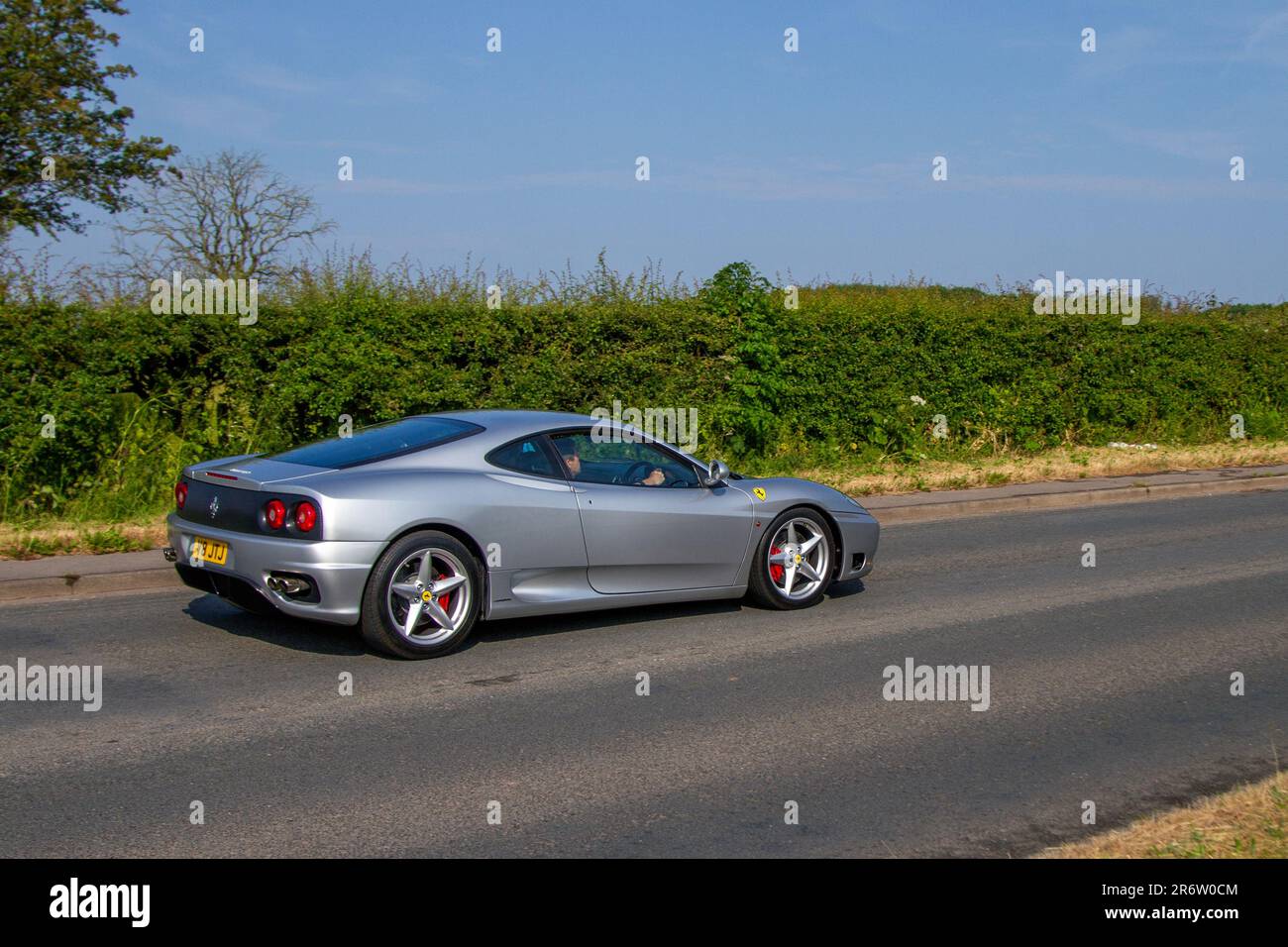 2000 Silver Ferrari 360 Modena, V8 Silver Car Coupe benzina 3586 cc ...