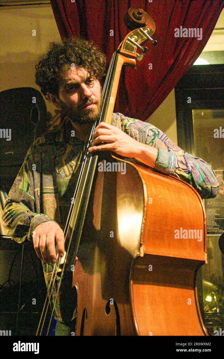 Simone fratini immagini e fotografie stock ad alta risoluzione - Alamy