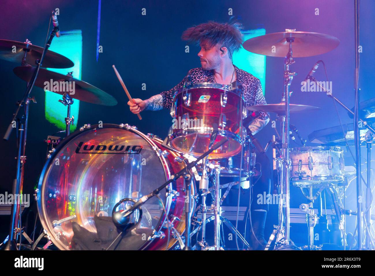 Batterista di chvrches immagini e fotografie stock ad alta risoluzione ...