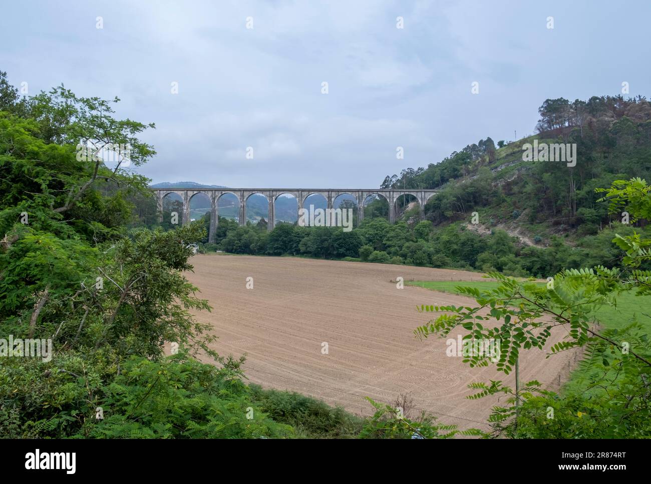 Esva river immagini e fotografie stock ad alta risoluzione - Alamy