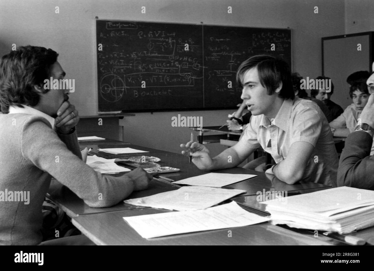 Scuola esami immagini e fotografie stock ad alta risoluzione - Alamy