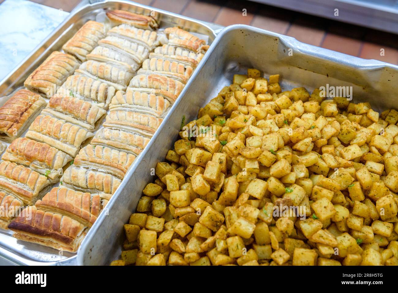 Cene scolastiche nel regno unito immagini e fotografie stock ad alta ...