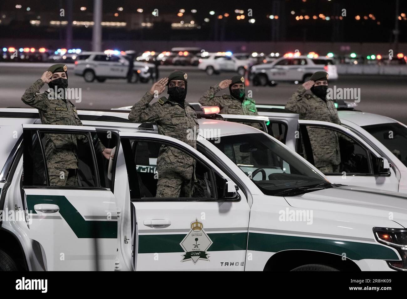 Female members of the Saudi special forces for Hajj and Umrah (SFHU ...